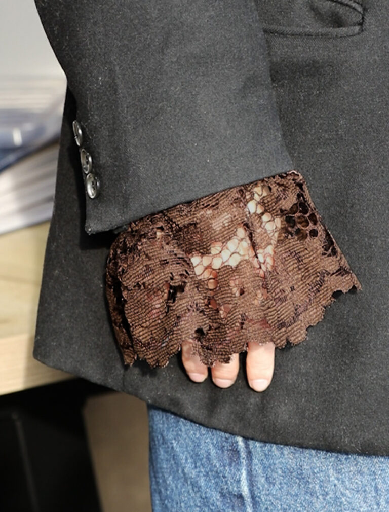Spice Up Your Outfit with These Beautiful Lace Cuffs – Poppy Fabrics